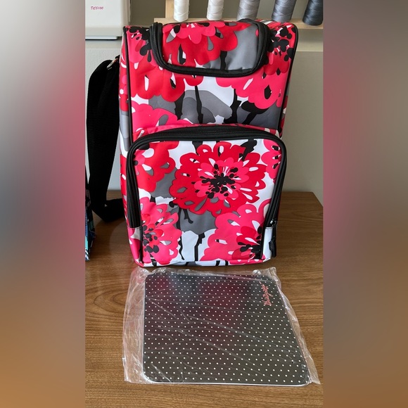 thirty-one | Kitchen | Thirty One Pack N Pour Thermal Set | Poshmark